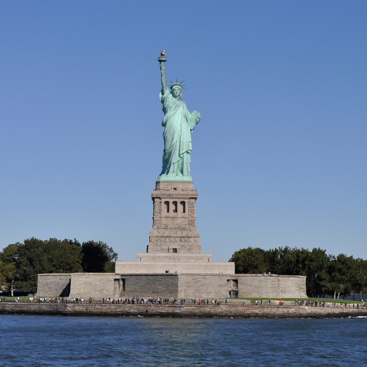 The Statue of Liberty: A Symbol of Freedom and Hope - Current Affairs ...